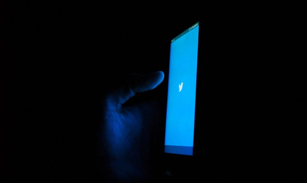 How to easily use multiple Twitter accounts to engage different audiences